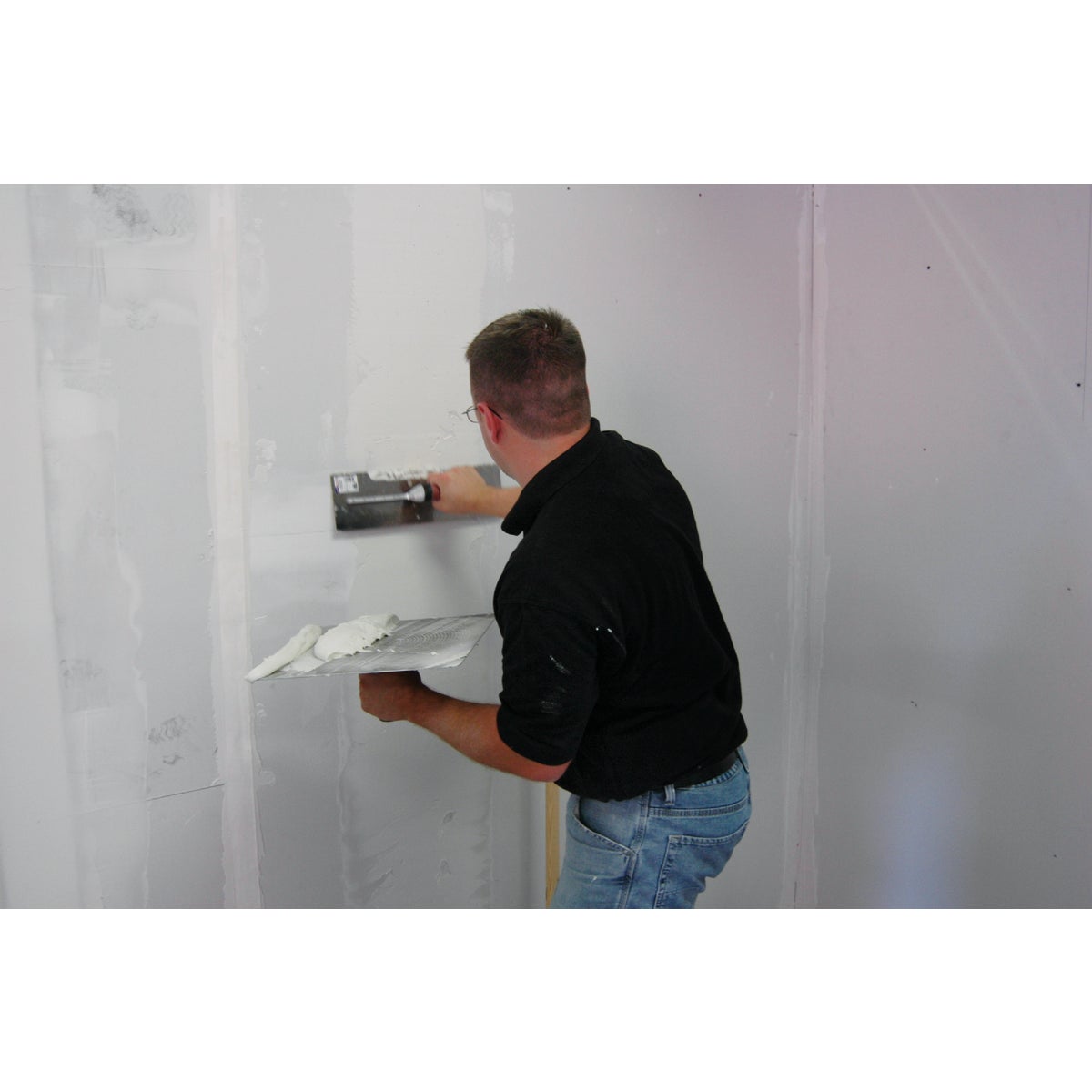 Marshalltown 13 In. Aluminum Hawk with DuraSoft Handle – Hemlock Hardware